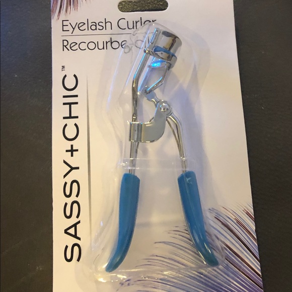 Sassy+Chic | Makeup | New Sassy Chic Eyelash Curler | Poshmark